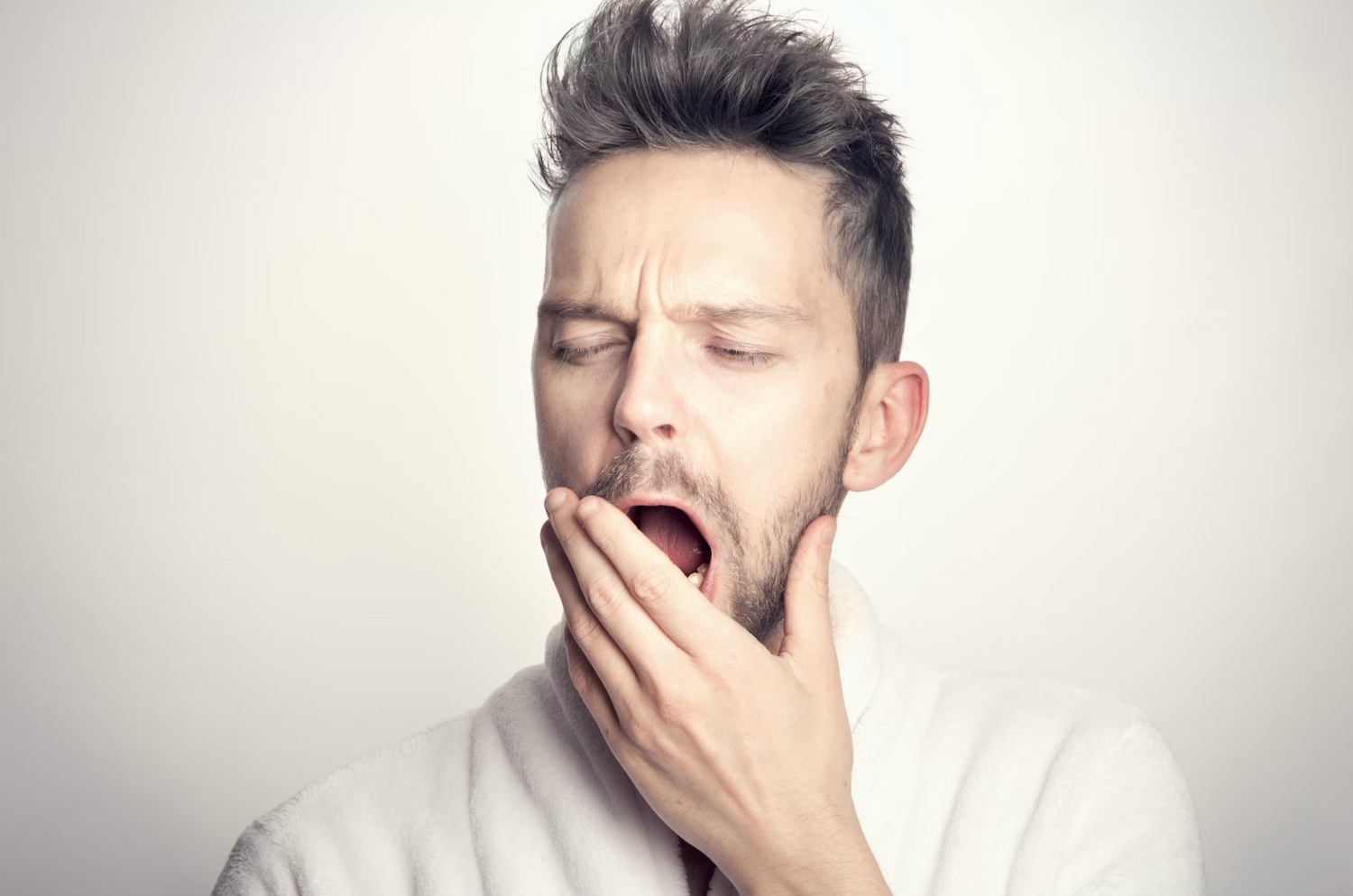 Excessive Daytime Sleepiness: Symptoms, Causes, and Natural Treatment ...